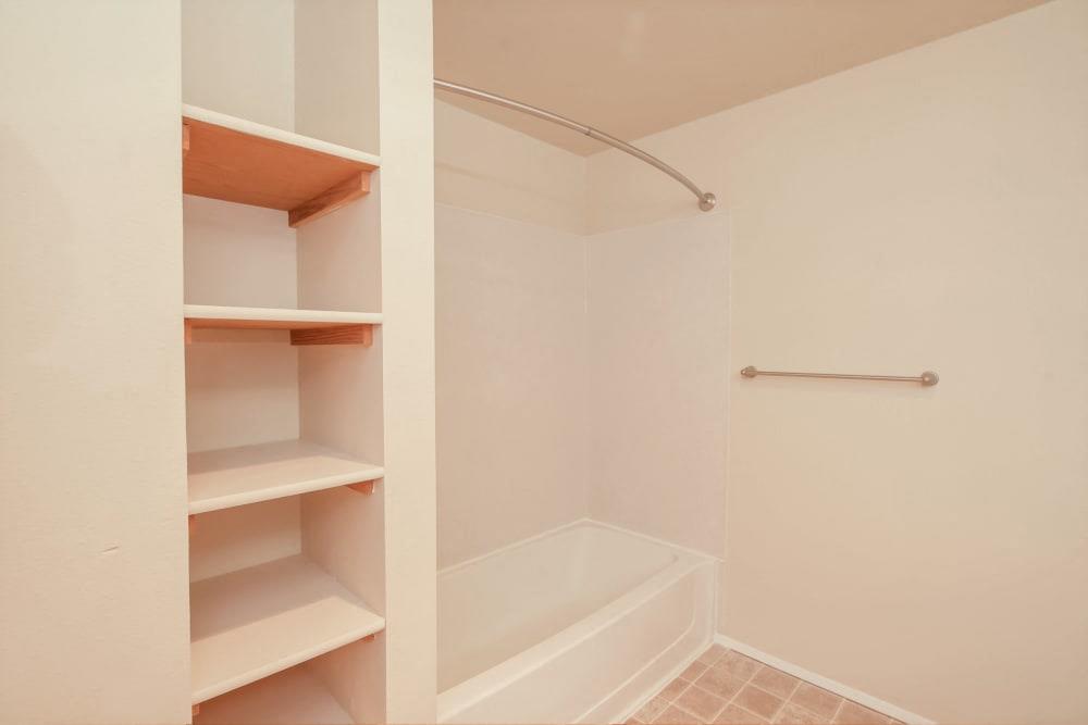 Arbor Square Apartments, 606 Lilly Rd NE, Olympia, WA - RentCafe