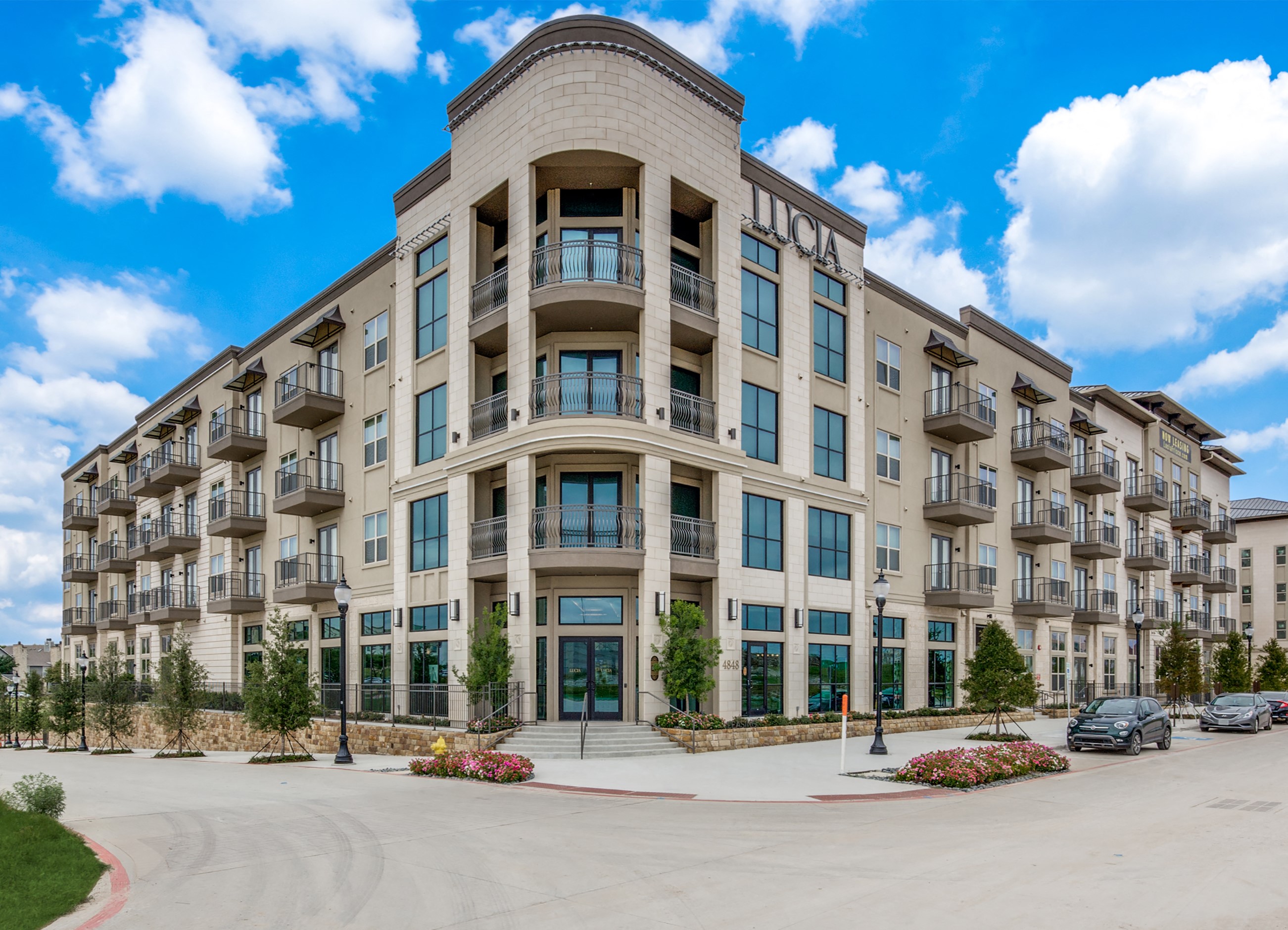 Best Luxury Apartments in Frisco, TX (with photos & reviews) | RentCafe