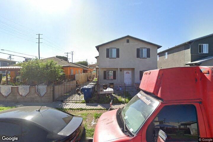 854-856 E 80th St Rentals - Los Angeles, CA - RentCafe