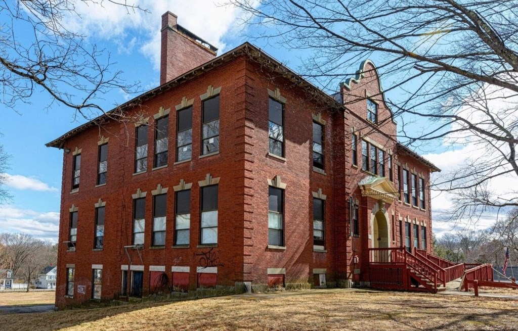 The Calvin Apartments, 12 Bancroft Street, Maynard, MA - RentCafe