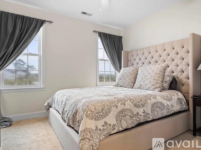 302 Belvedere Dr - Holly Ridge, NC