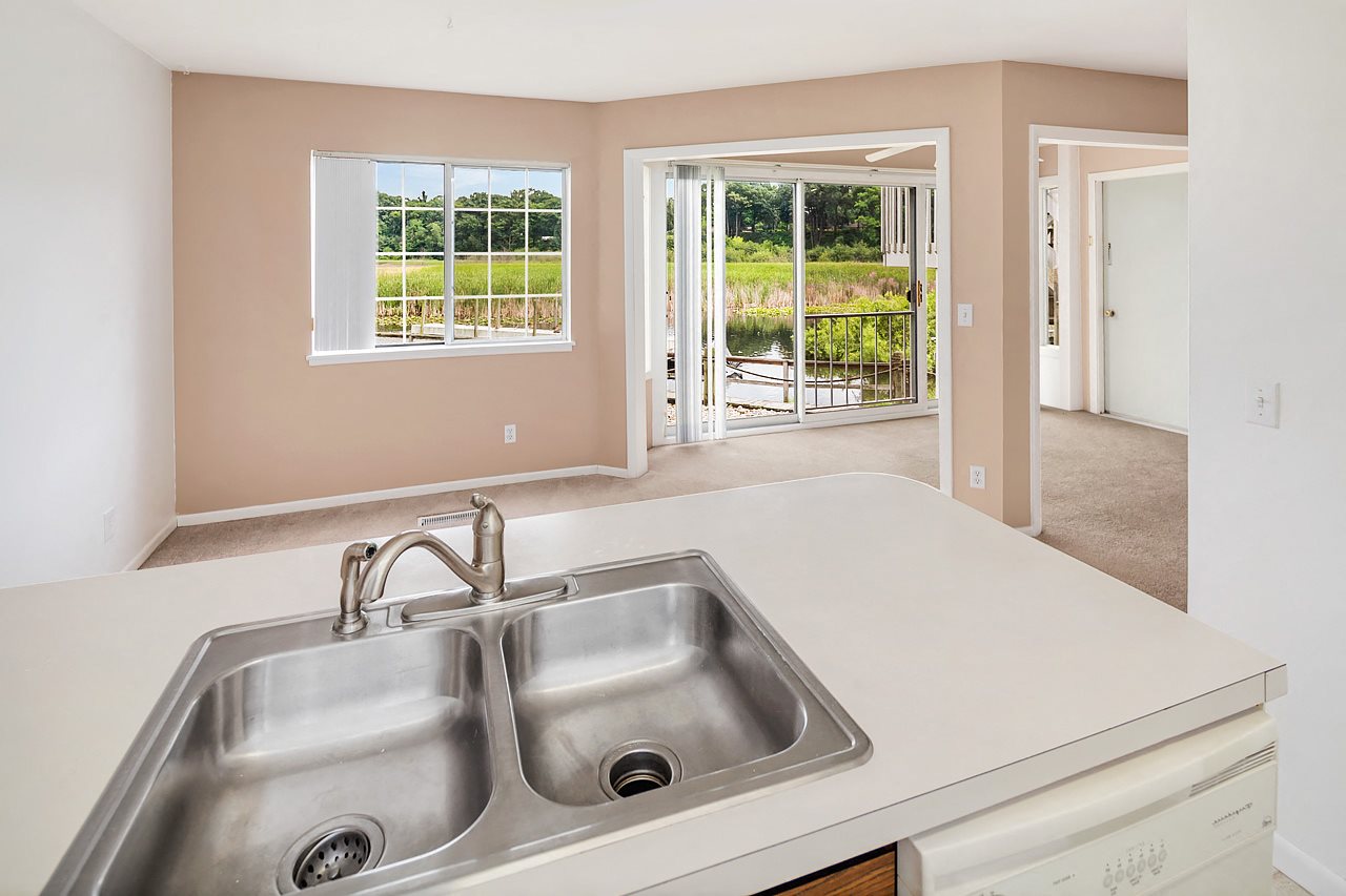 Hidden Cove Apartments | Norton Shores, MI