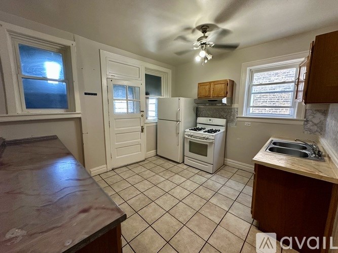 4627 N Monticello Ave, Unit 2 - Chicago, IL