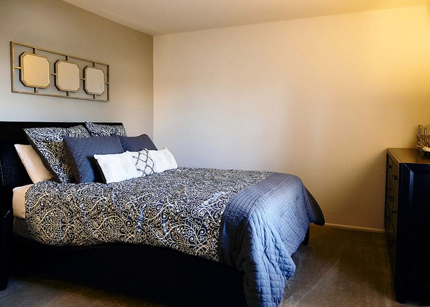 The Addison On Main I Apartments, 302 Village Drive, Mishawaka, IN ...