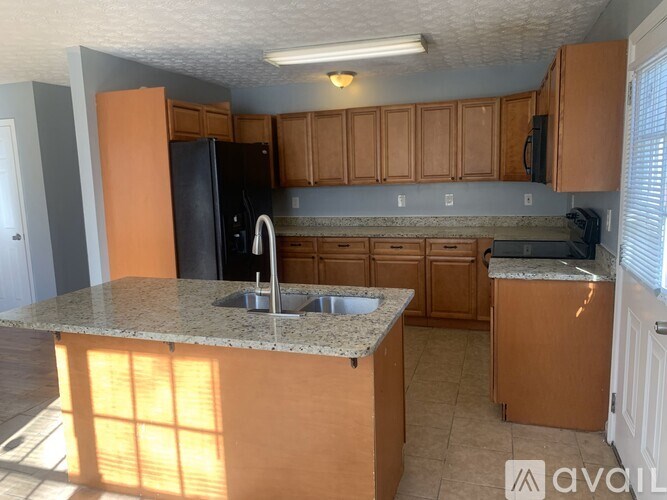 194 Lake Drive - Doraville, GA
