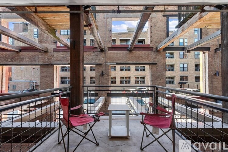 1000 W Washington Blvd, Unit 230 - Chicago, IL