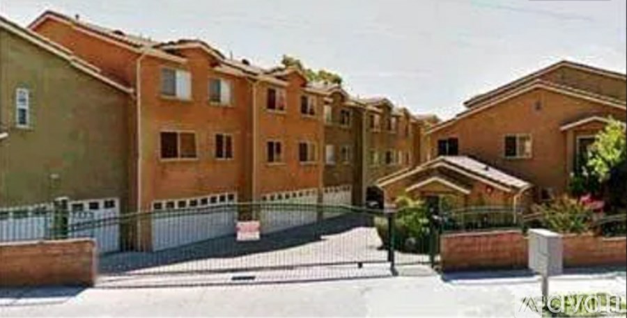 12368 Osborne St, Unit 9 - Los Angeles, CA