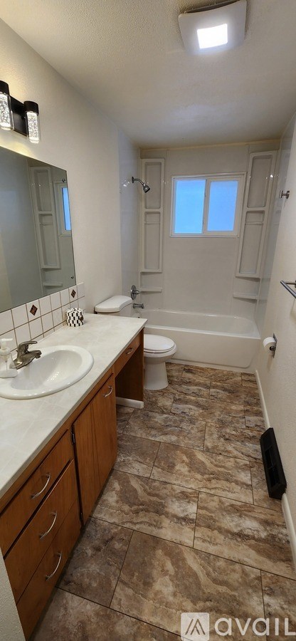 804 West Westview Avenue, Unit 804 - Spokane, WA