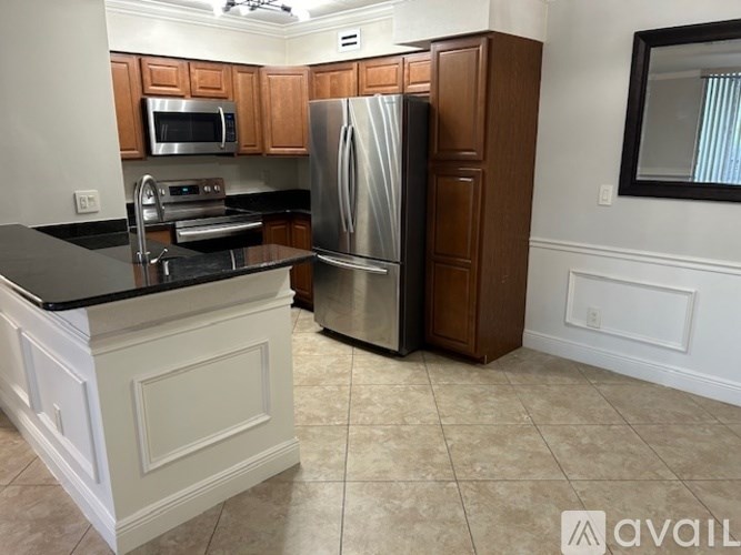 13545 Eagle Ridge Dr, Unit 817 - Fort Myers, FL