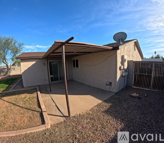 3712 W Charter Oak Rd - Phoenix, AZ