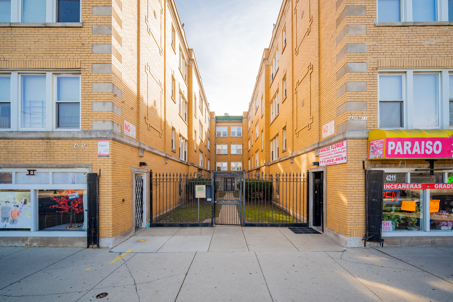 4205-11 W. Fullerton Apartments, 4205 W Fullerton Ave, Chicago, IL ...