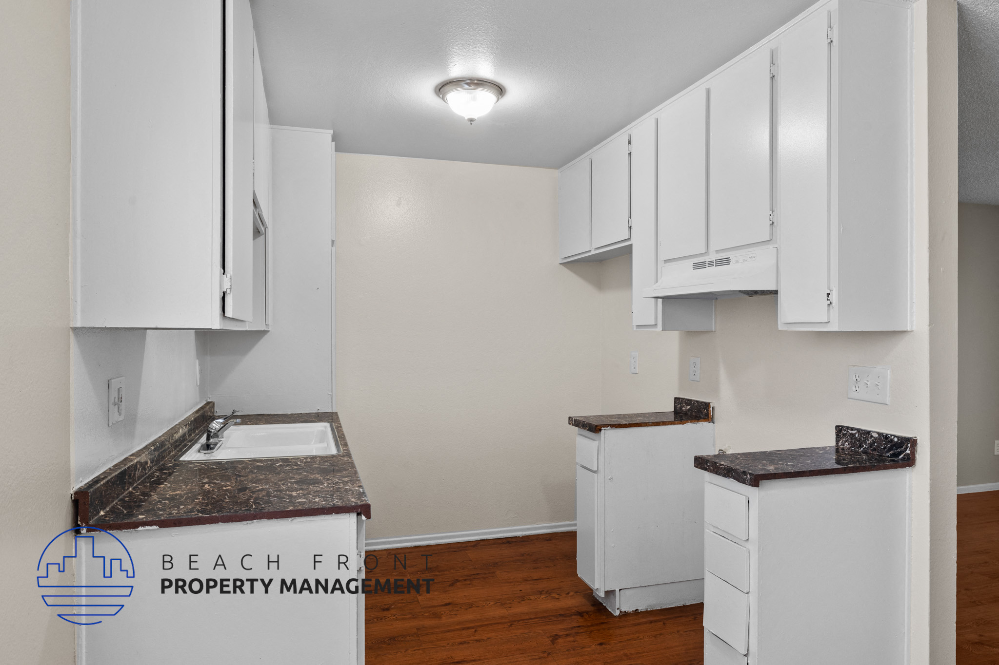 1880 Locust Ave. Rentals - Long Beach, CA - RentCafe