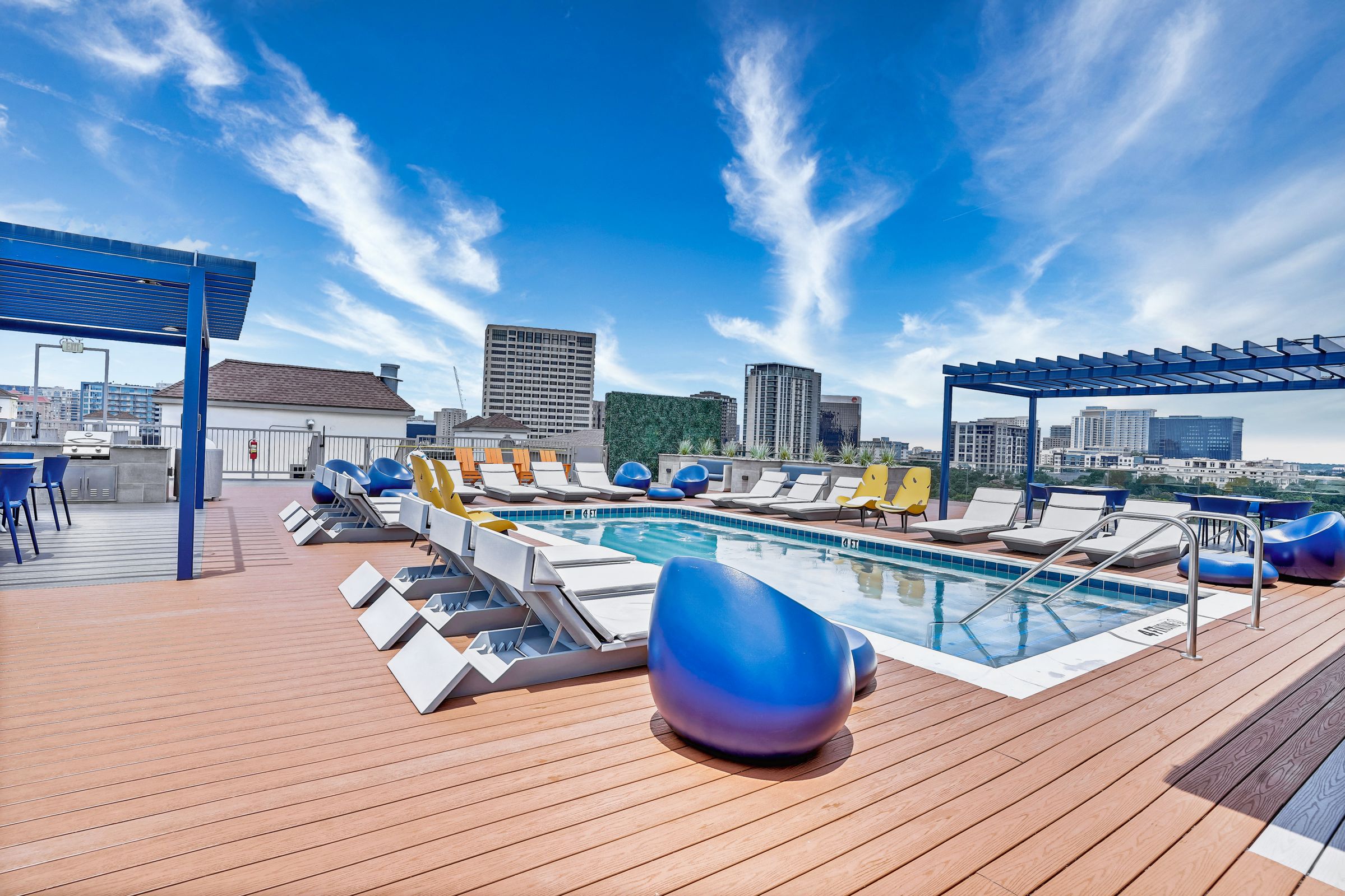 State Thomas Ravello Apartments, 2610 Allen Street, Dallas, TX - RentCafe