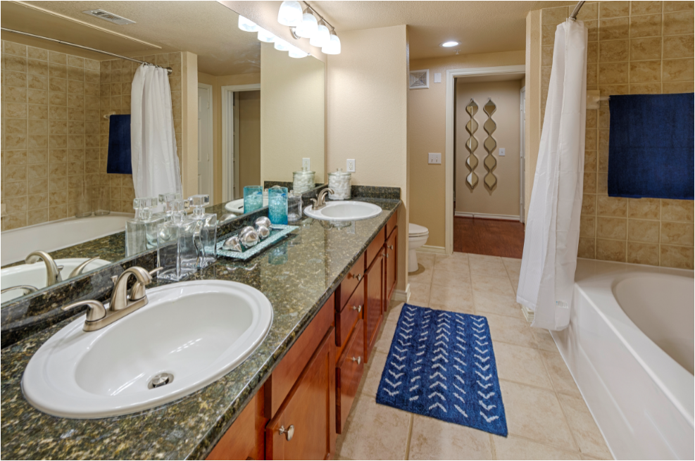 The Lakes At Cinco Ranch Apartments, 2855 Commercial Center Blvd, Katy ...