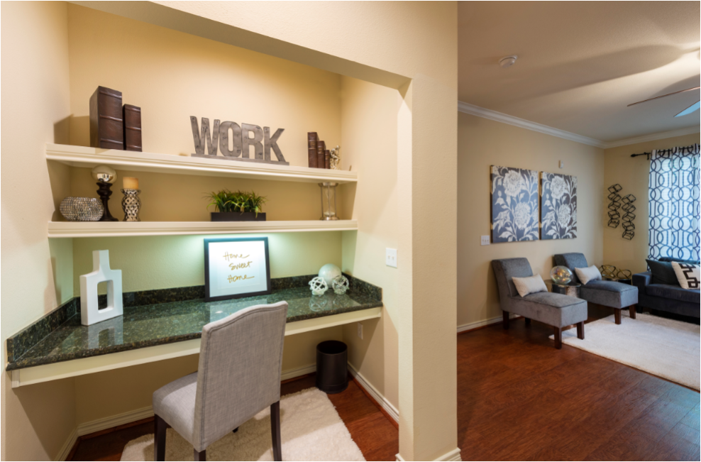 The Lakes At Cinco Ranch Apartments, 2855 Commercial Center Blvd, Katy ...