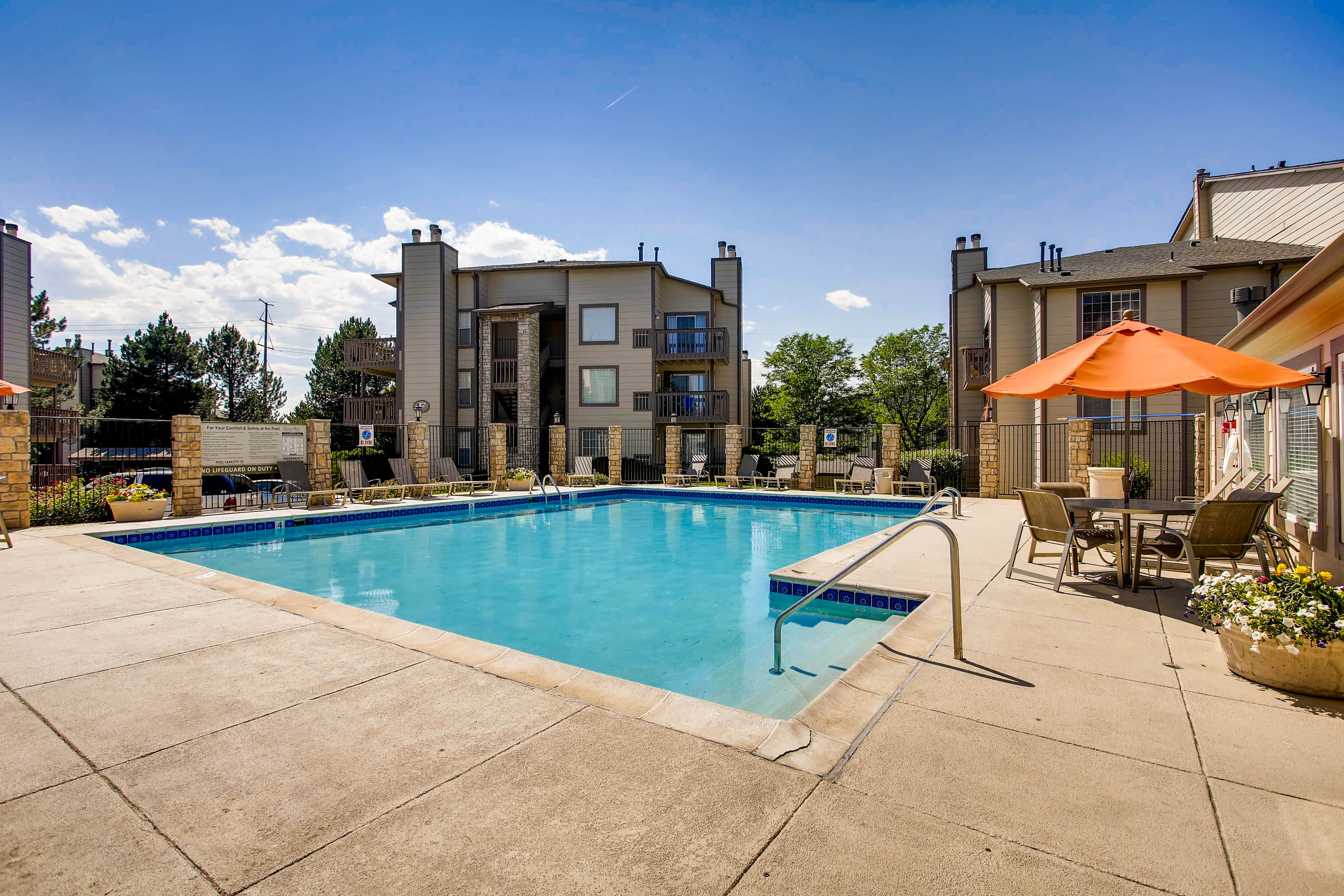 Chestnut Ridge | Apartments in Denver, CO