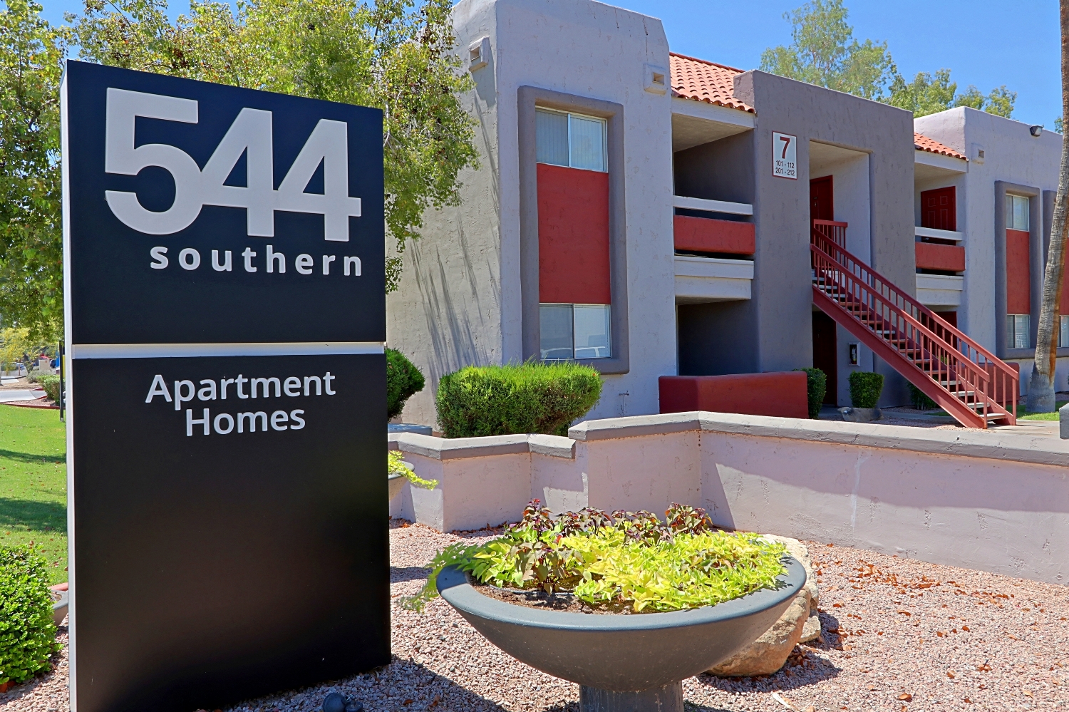 544Southern Apartments | Mesa - 544 E Southern Ave | CAMProperties.com