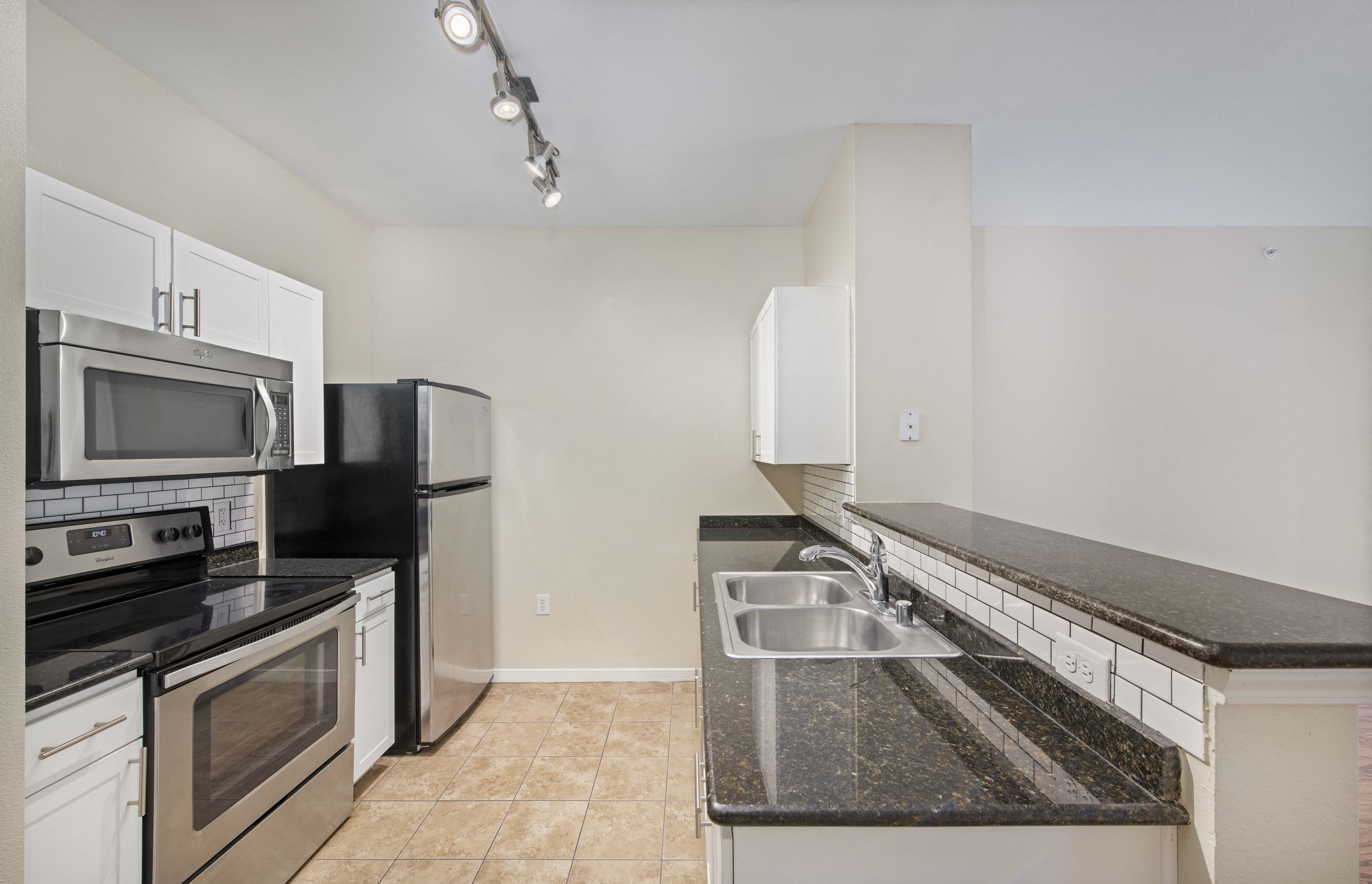 MAA Midtown Square Apartments, 302 Gray Street, Houston, TX - RentCafe