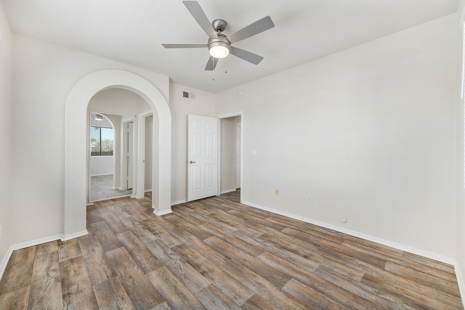 MAA Lyon's Gate Apartments, 3301 E Ray Rd, Gilbert, AZ - RentCafe