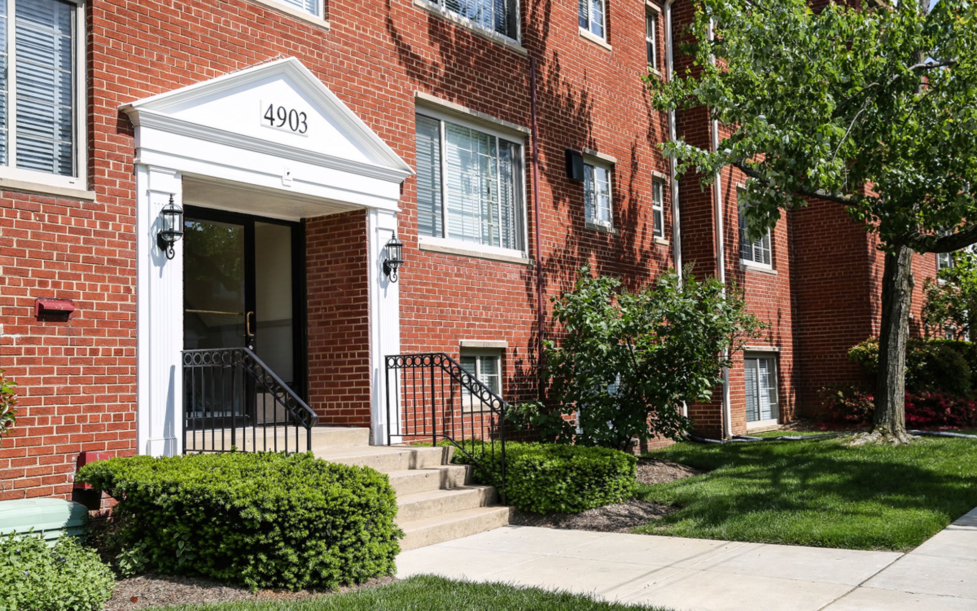 Cambridge Square | Apartments in Bethesda, MD