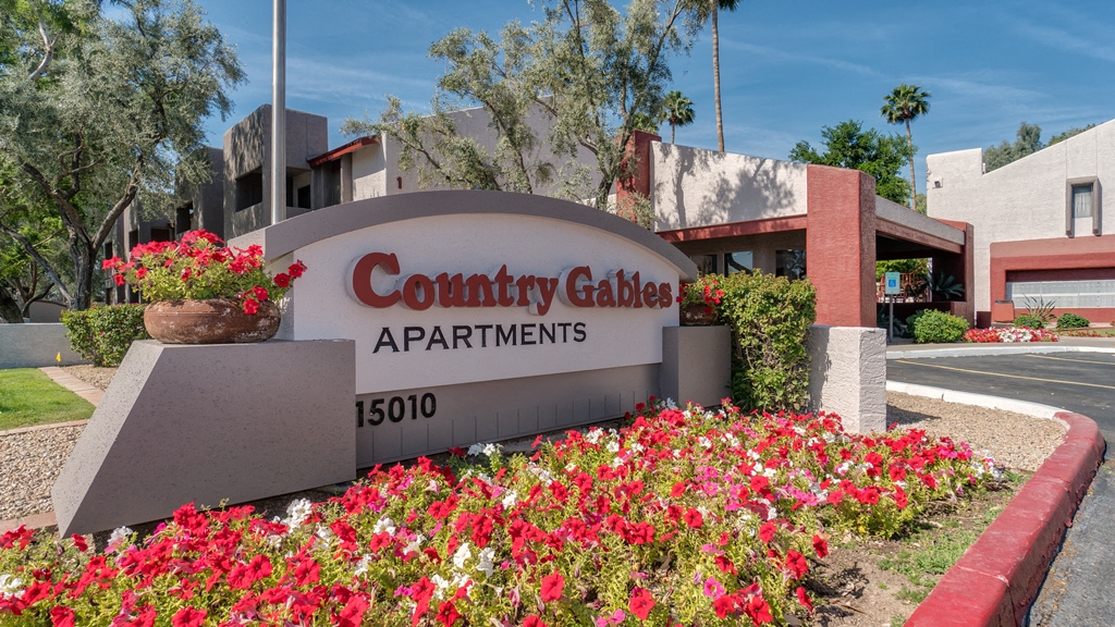 Country Gables | Apartments in Glendale, AZ