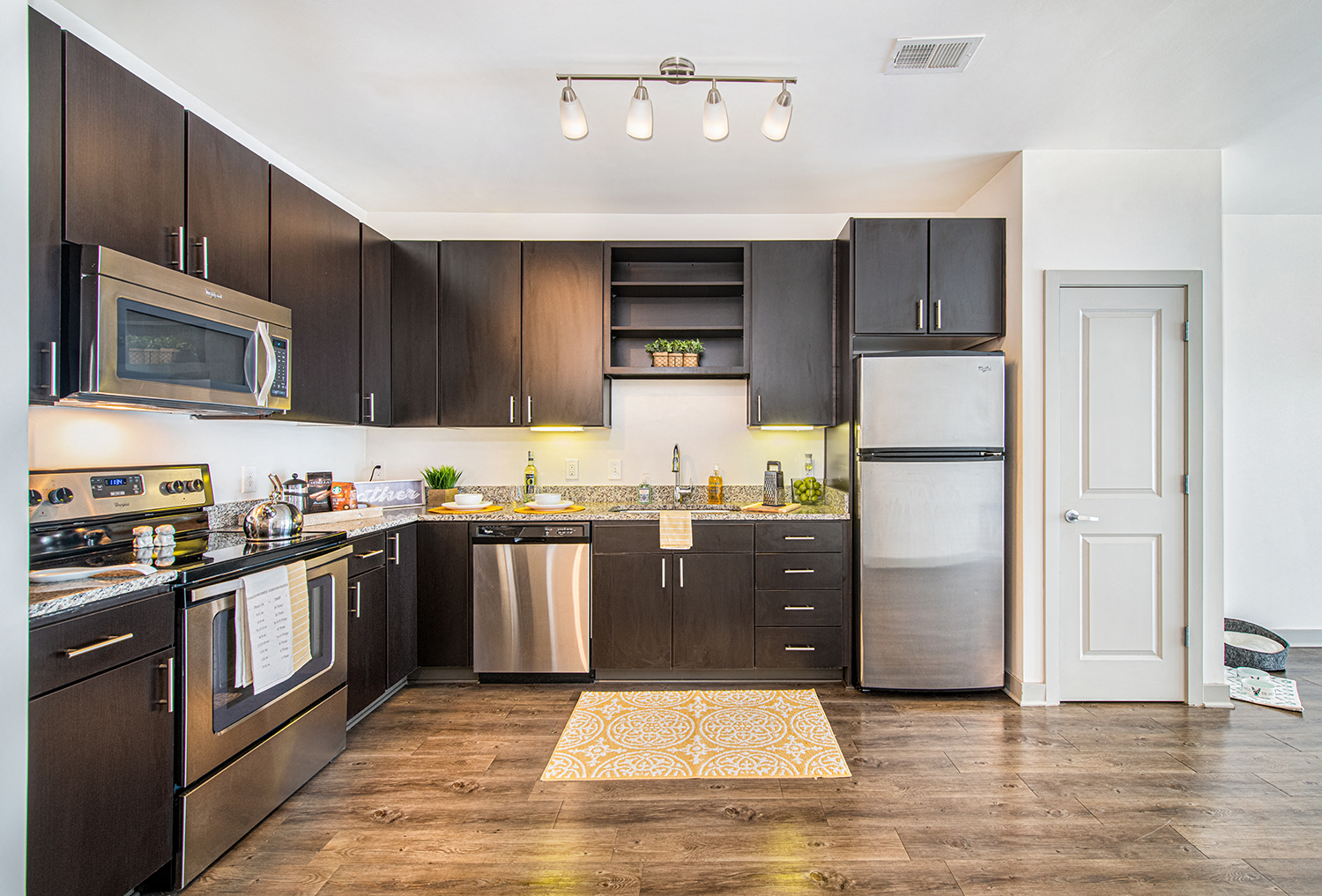 MAA 220 Riverside Apartments, 220 Riverside Avenue, Jacksonville, FL ...