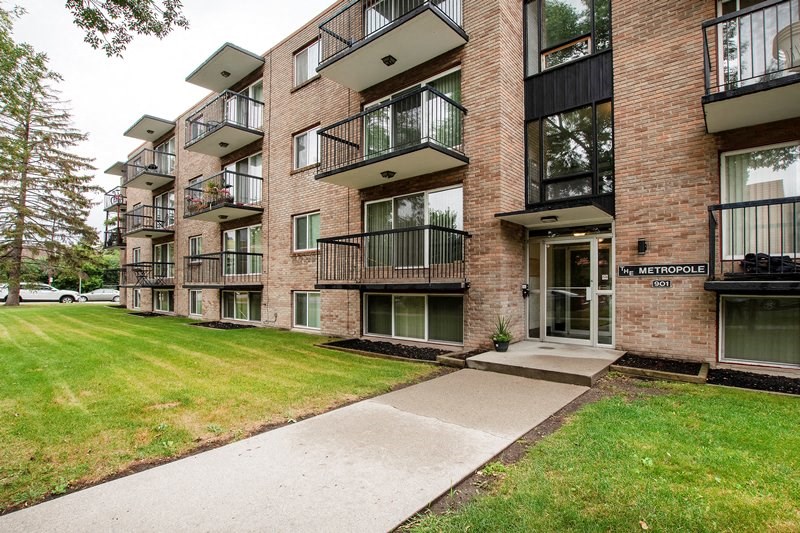 Northwest Calgary Apartments for Rent - Calgary, AB | RENTCafé