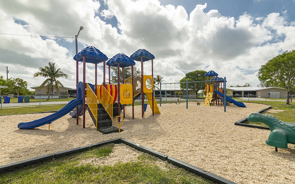 NAS Key West Homes, 800 Sigsbee Road, Building V-4059, Key West, FL ...