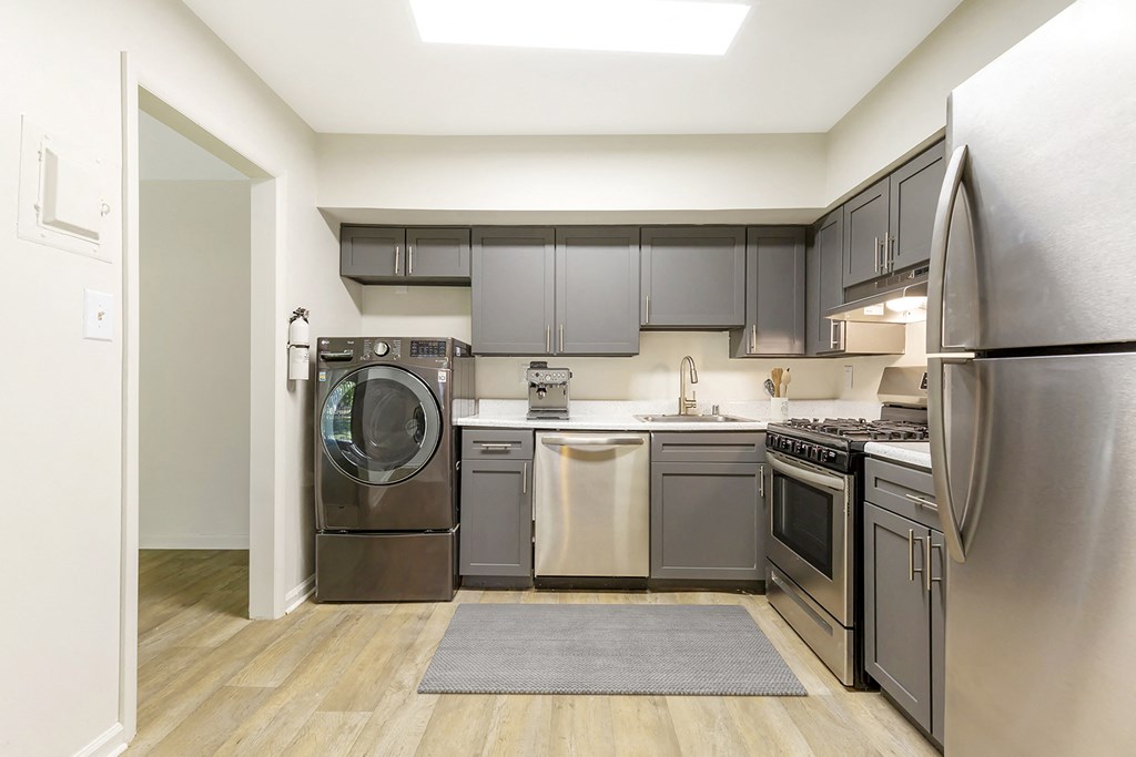 Copper And Quarry Village Apartments, 6617 Bonnie Ridge Dr., Pikesville ...