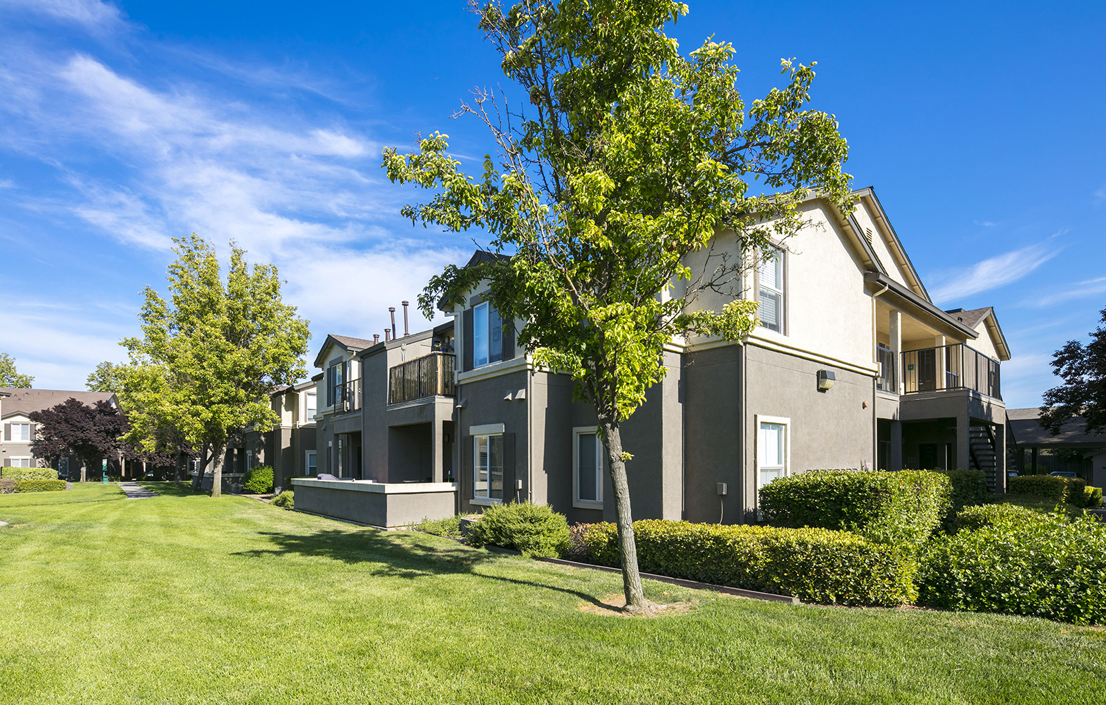 Somerfield at Lakeside | Apartments in Elk Grove, CA