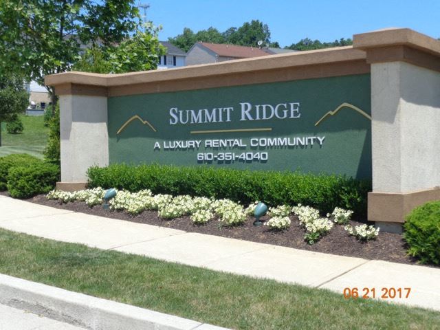 Summit Ridge Luxury Apartments, 333 River Drive, Allentown, PA - RentCafe