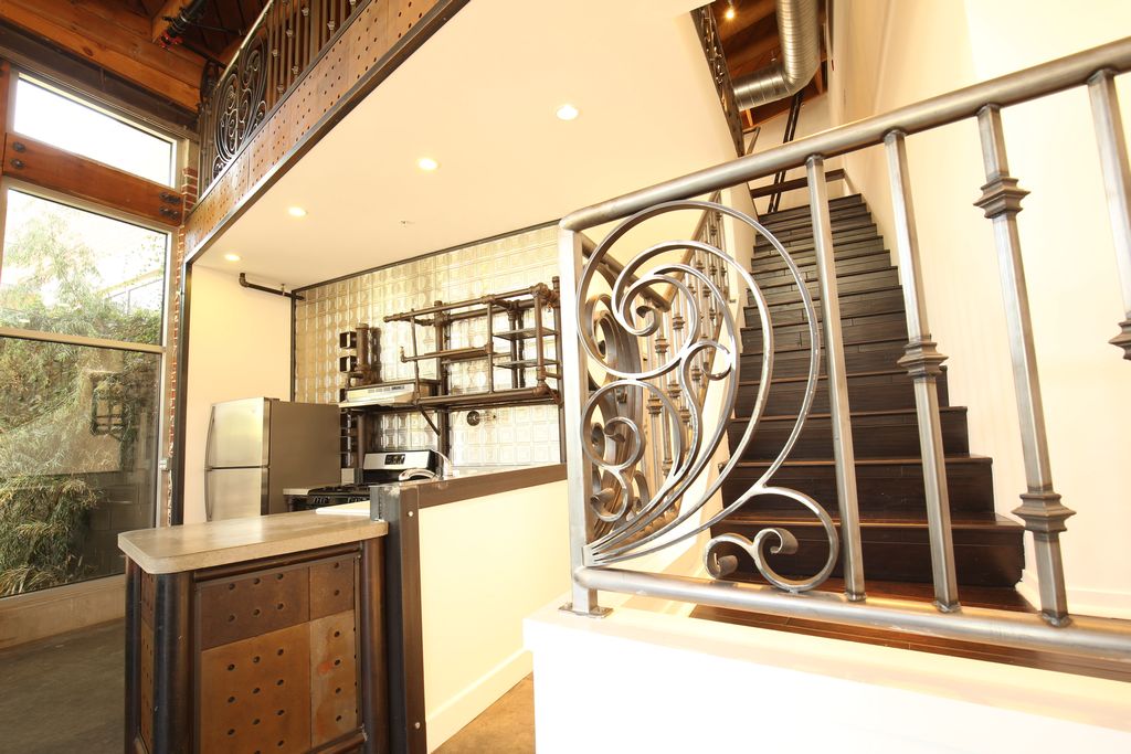 Broadway Lofts | 1625 Broadway Street